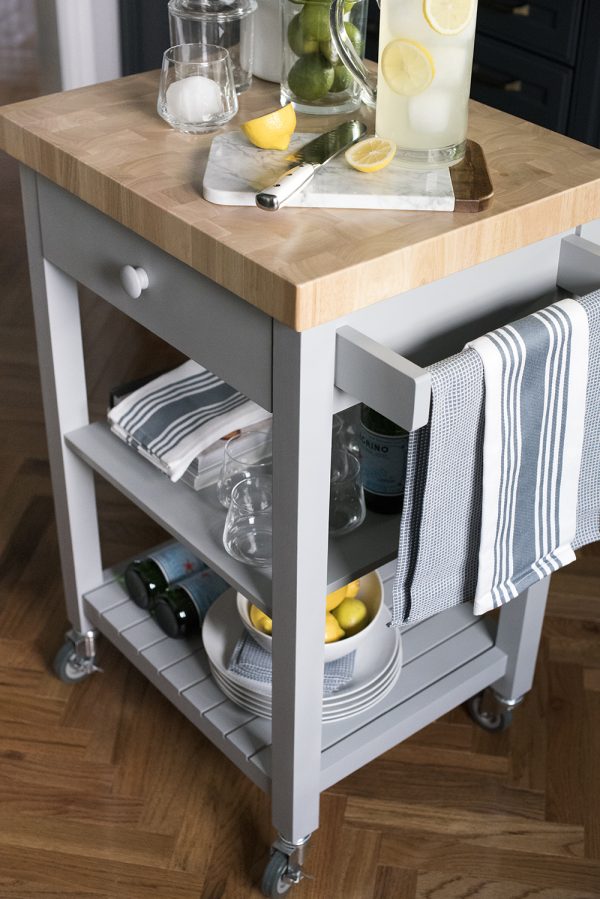 My Kitchen Cart & Weekend Entertaining Essentials - Room for Tuesday