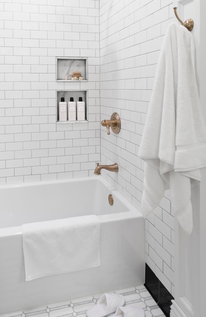 How to Wash Towels Back to White with Laundry Stripping