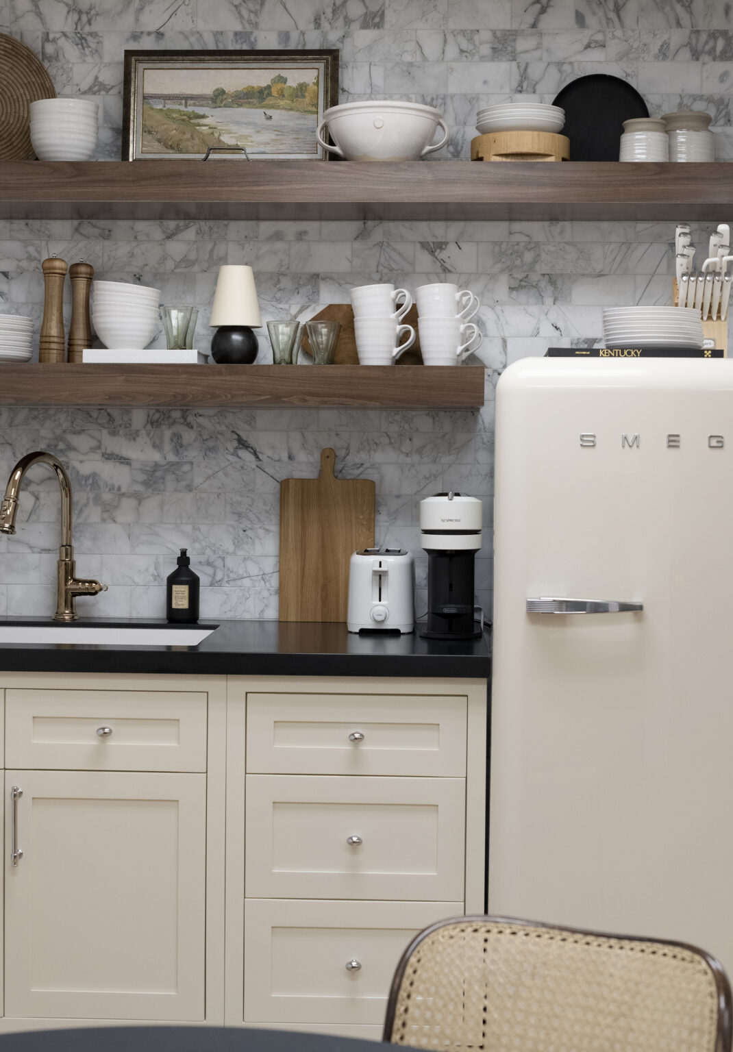 How to Tile a Backsplash the Easy Way Using Mussel Bound