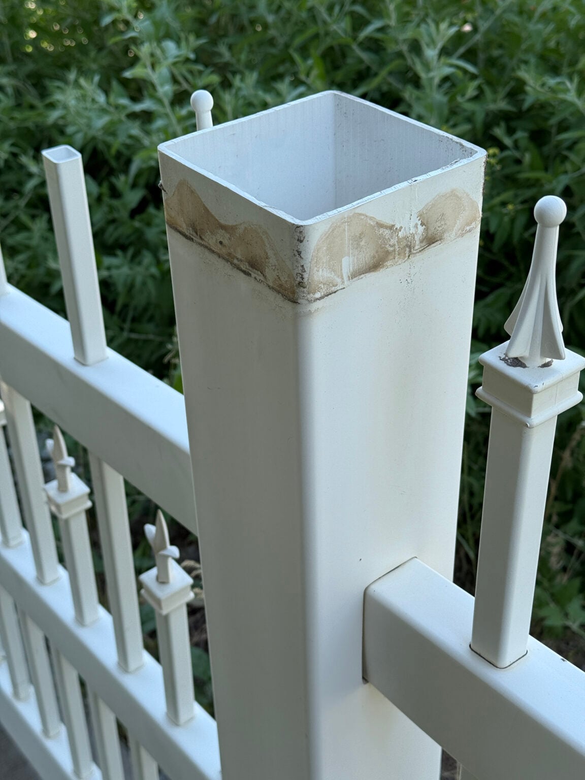 The Best Fence Post Solar Lights for a Classic Look