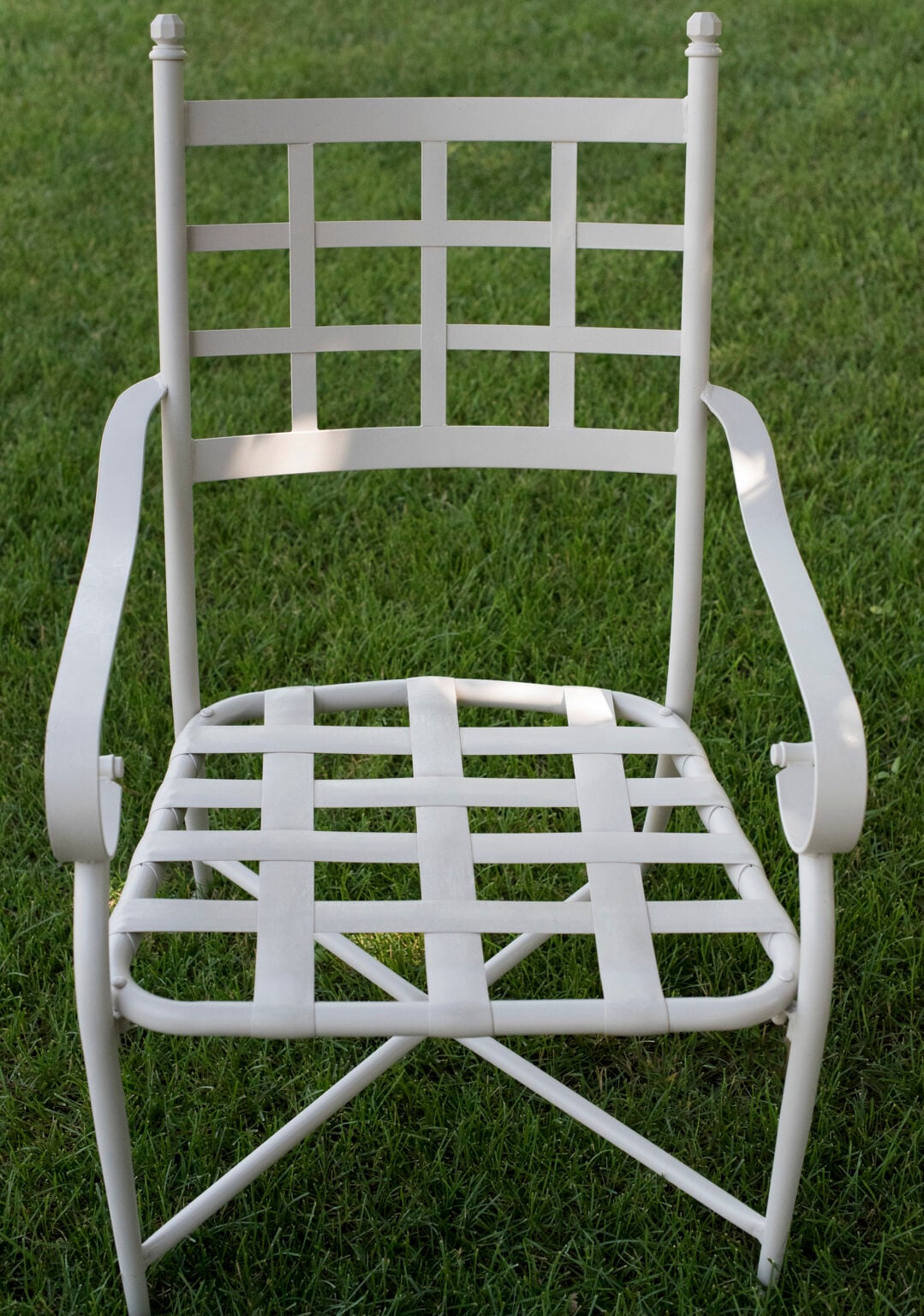 Patio Chair Makeover with Krylon - Room for Tuesday